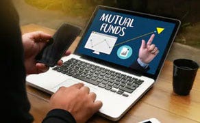 How to compare mutual funds the smart way